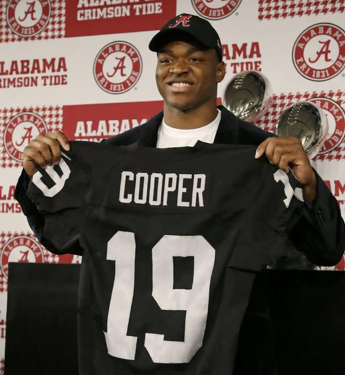 JUST IN: Amari Cooper, Retired Las Vegas Raiders Legend and Alabama ...